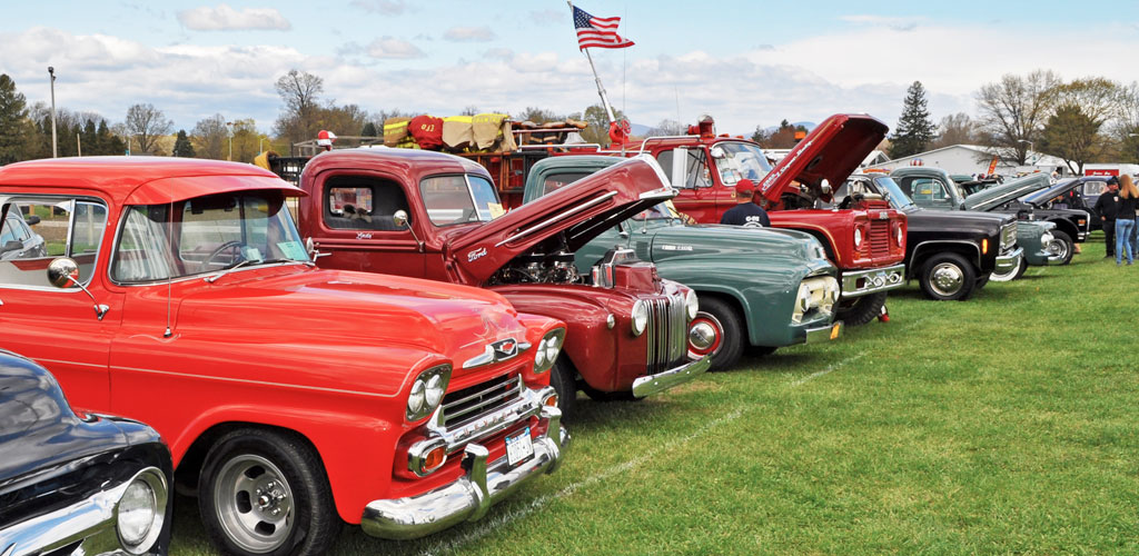 Car Show Gallery – BLACKSMITH LOUNGE